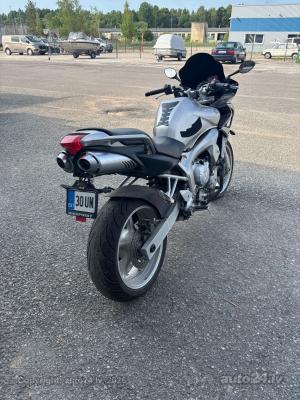 Yamaha FZ 6 2004 Tallina, ar dzinēja tilpumu 0.60 L un nobraukumu 25 tūkst. km par 2600 €, foto 3 vietnē AUTOMOTO.COM.LV