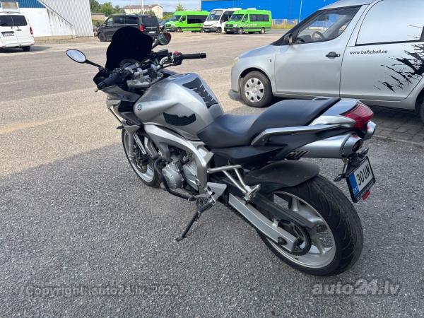 Yamaha FZ 6 2004 in Tallinn, with an engine capacity of 0.60 L and mileage of 25 thousand km for 2600 €, photo 3 on AUTOMOTO.COM.LV