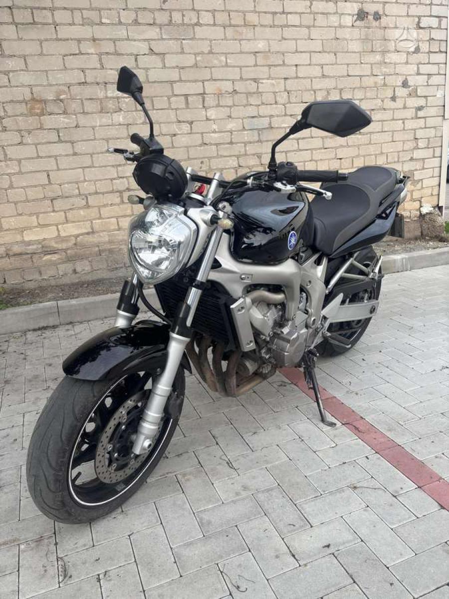 Yamaha FZ 6 2004 in Siauliai, with an engine capacity of 0.60 L and mileage of 49 thousand km for 2350 €, photo 1 on AUTOMOTO.COM.LV