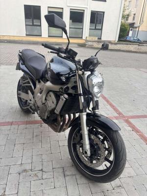 Yamaha FZ 6 2004 in Siauliai, with an engine capacity of 0.60 L and mileage of 49 thousand km for 2350 €, photo 3 on AUTOMOTO.COM.LV