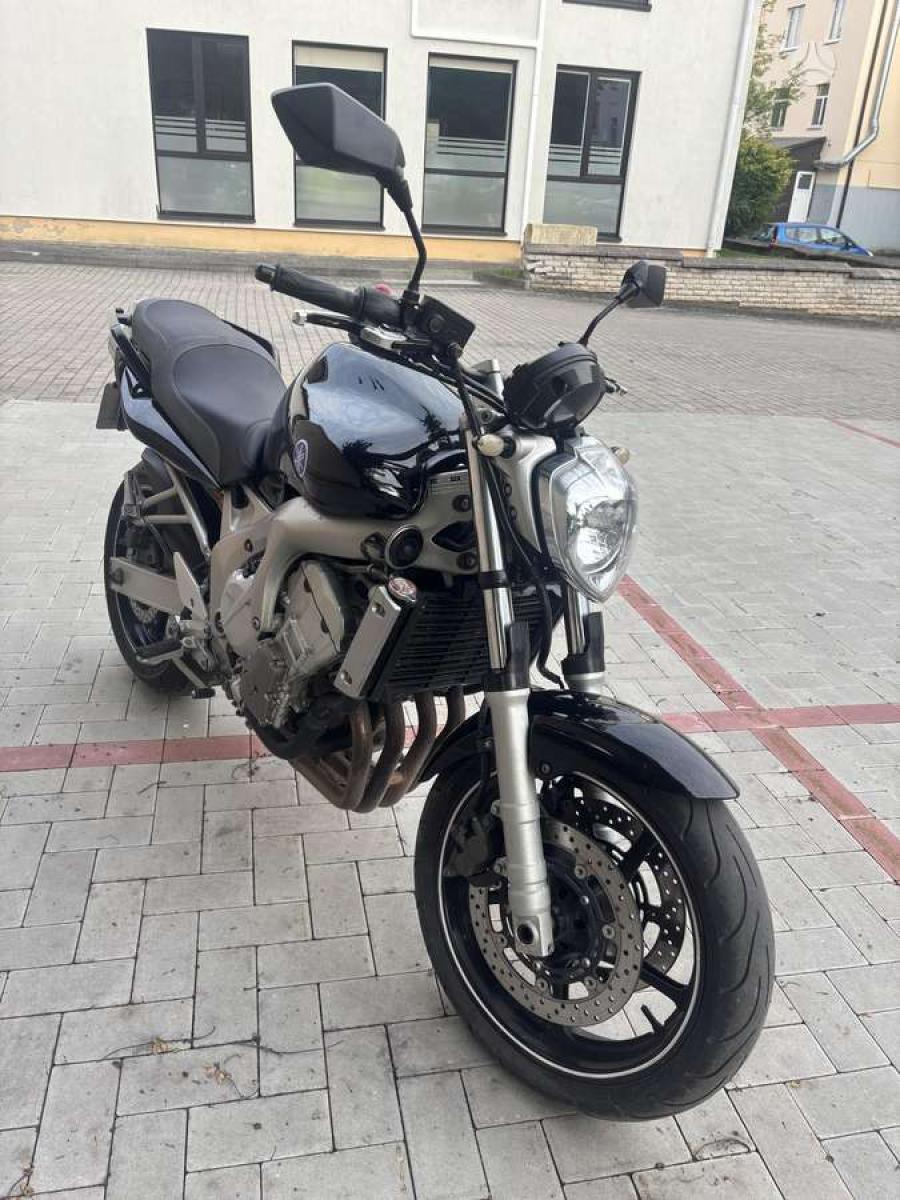 Yamaha FZ 6 2004 in Siauliai, with an engine capacity of 0.60 L and mileage of 49 thousand km for 2350 €, photo 3 on AUTOMOTO.COM.LV