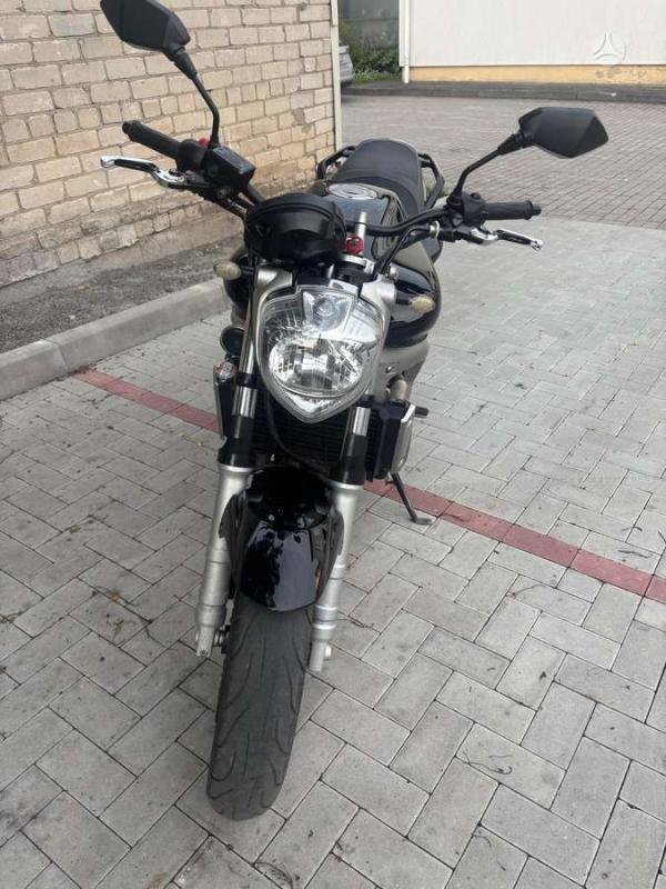 Yamaha FZ 6 2004 in Siauliai, with an engine capacity of 0.60 L and mileage of 49 thousand km for 2350 €, photo 4 on AUTOMOTO.COM.LV