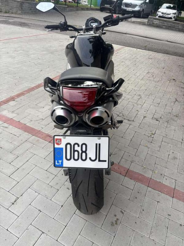 Yamaha FZ 6 2004 in Siauliai, with an engine capacity of 0.60 L and mileage of 49 thousand km for 2350 €, photo 5 on AUTOMOTO.COM.LV