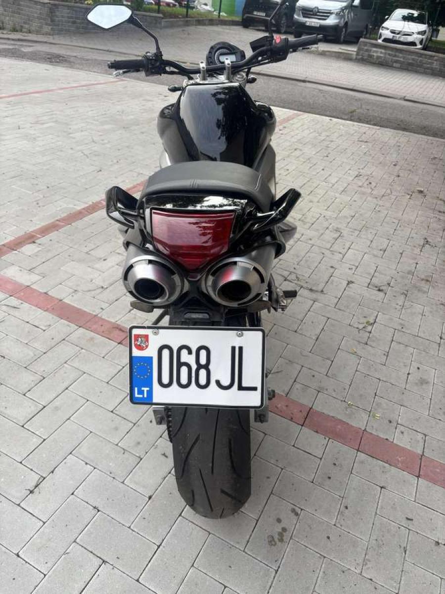Yamaha FZ 6 2004 in Siauliai, with an engine capacity of 0.60 L and mileage of 49 thousand km for 2350 €, photo 6 on AUTOMOTO.COM.LV