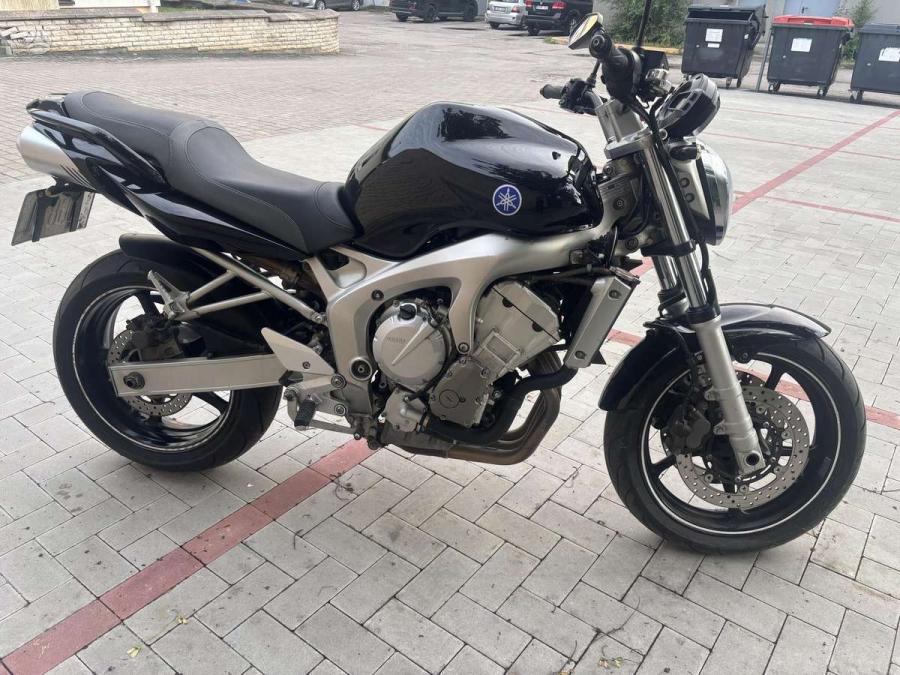 Yamaha FZ 6 2004 in Siauliai, with an engine capacity of 0.60 L and mileage of 49 thousand km for 2350 €, photo 8 on AUTOMOTO.COM.LV