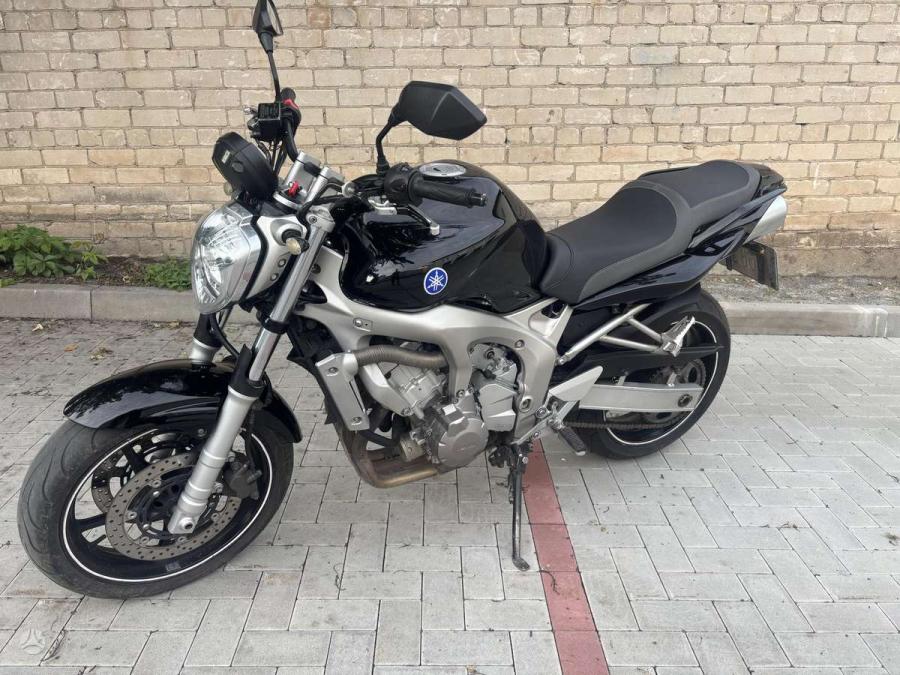 Yamaha FZ 6 2004 in Siauliai, with an engine capacity of 0.60 L and mileage of 49 thousand km for 2350 €, photo 9 on AUTOMOTO.COM.LV