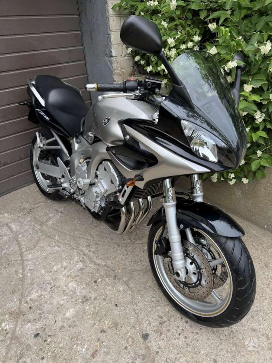 Yamaha FZ 6 2004 in Prienai, with an engine capacity of 0.60 L and mileage of 38 thousand km for 2750 €, photo 1 on AUTOMOTO.COM.LV