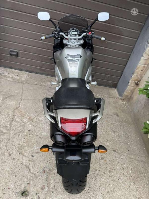 Yamaha FZ 6 2004 in Prienai, with an engine capacity of 0.60 L and mileage of 38 thousand km for 2750 €, photo 7 on AUTOMOTO.COM.LV