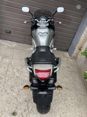 Yamaha FZ 6 2004 in Prienai, with an engine capacity of 0.60 L and mileage of 38 thousand km for 2750 €, photo 8 on AUTOMOTO.COM.LV