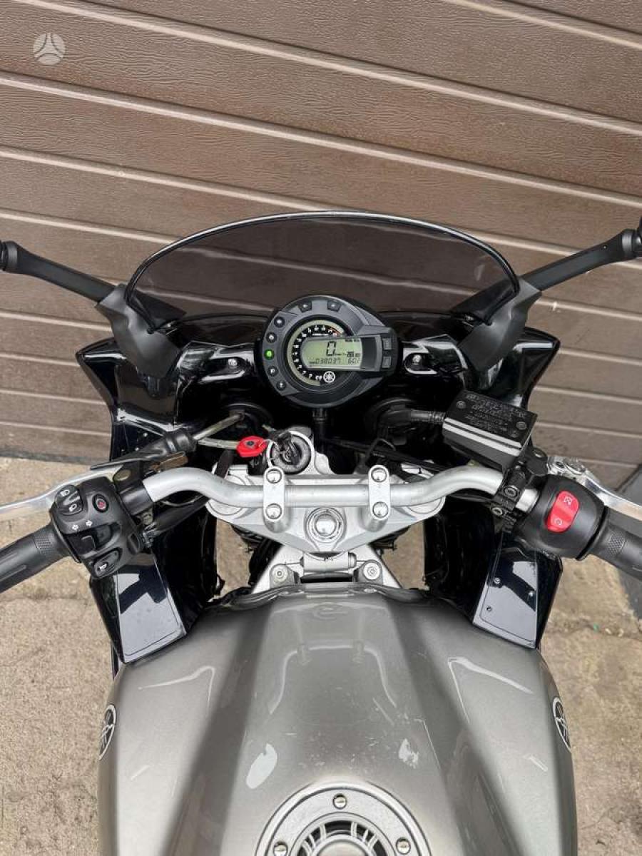 Yamaha FZ 6 2004 in Prienai, with an engine capacity of 0.60 L and mileage of 38 thousand km for 2750 €, photo 9 on AUTOMOTO.COM.LV