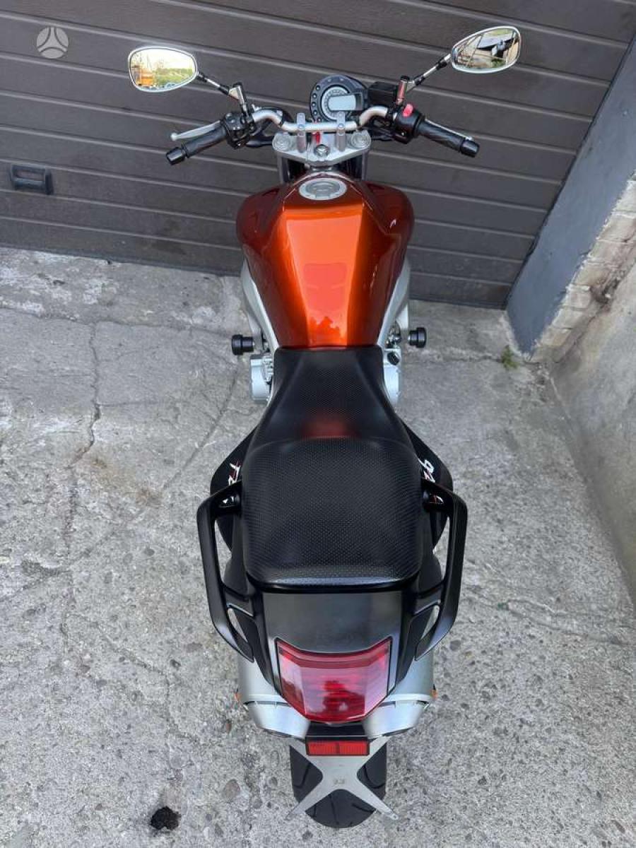 Yamaha FZ 6 2004 in Prienai, with an engine capacity of 0.60 L and mileage of 0 thousand km for 2750 €, photo 8 on AUTOMOTO.COM.LV