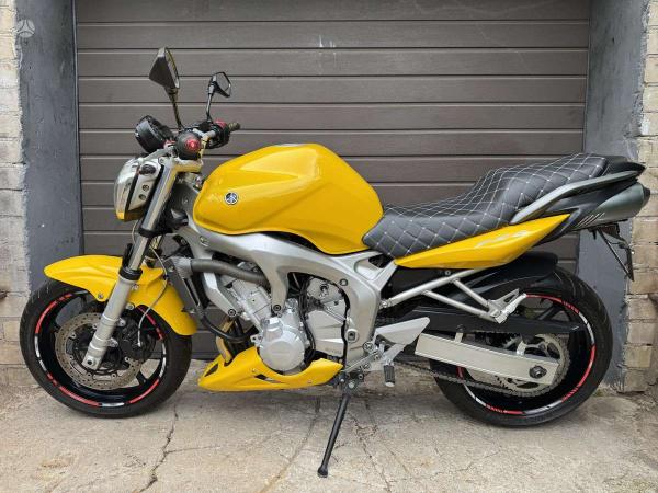 Yamaha FZ 6 2004 in Prienai, with an engine capacity of 0.60 L and mileage of 0 thousand km for 2750 €, photo 6 on AUTOMOTO.COM.LV