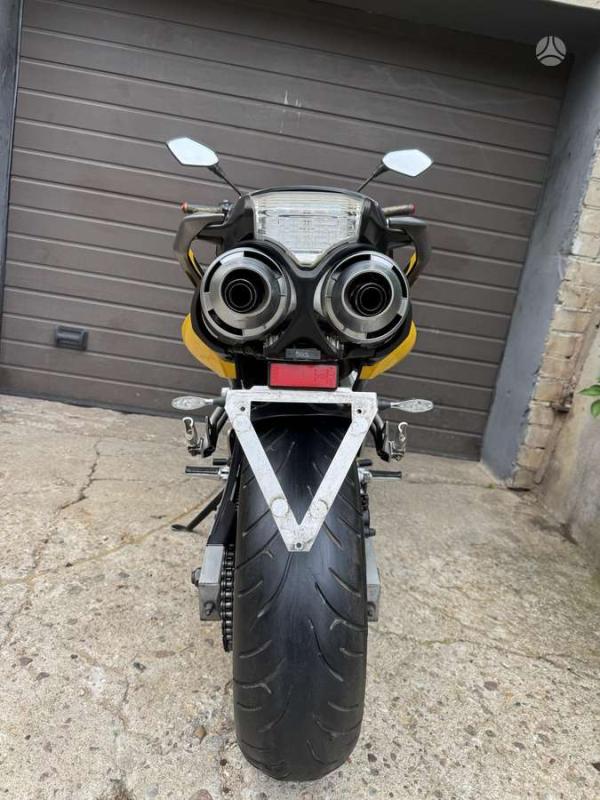 Yamaha FZ 6 2004 in Prienai, with an engine capacity of 0.60 L and mileage of 0 thousand km for 2750 €, photo 8 on AUTOMOTO.COM.LV