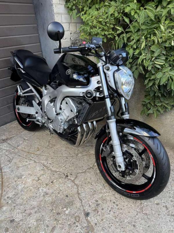Ямаха FZ 6 2004 в Пренай, объемом двигателя 0.60 л и пробегом 44 тыс. км за 2999 €, фото 1 на AUTOMOTO.COM.LV