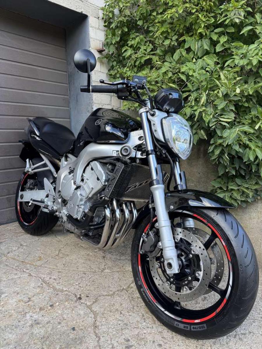 Ямаха FZ 6 2004 в Пренай, объемом двигателя 0.60 л и пробегом 44 тыс. км за 2999 €, фото 4 на AUTOMOTO.COM.LV