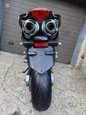 Ямаха FZ 6 2004 в Пренай, объемом двигателя 0.60 л и пробегом 44 тыс. км за 2999 €, фото 8 на AUTOMOTO.COM.LV