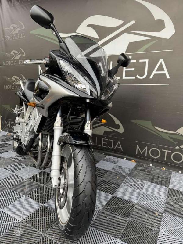 Ямаха FZ 6 2004 в Пренай, объемом двигателя 0.00 л и пробегом 0 тыс. км за 2750 €, фото 4 на AUTOMOTO.COM.LV