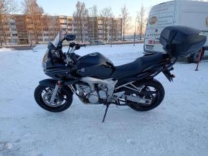 Yamaha FZ 6 2005 Alīta, ar dzinēja tilpumu 0.60 L un nobraukumu 37 tūkst. km par 1850 €, foto 2 vietnē AUTOMOTO.COM.LV