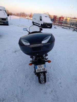 Yamaha FZ 6 2005 Alīta, ar dzinēja tilpumu 0.60 L un nobraukumu 37 tūkst. km par 1850 €, foto 4 vietnē AUTOMOTO.COM.LV