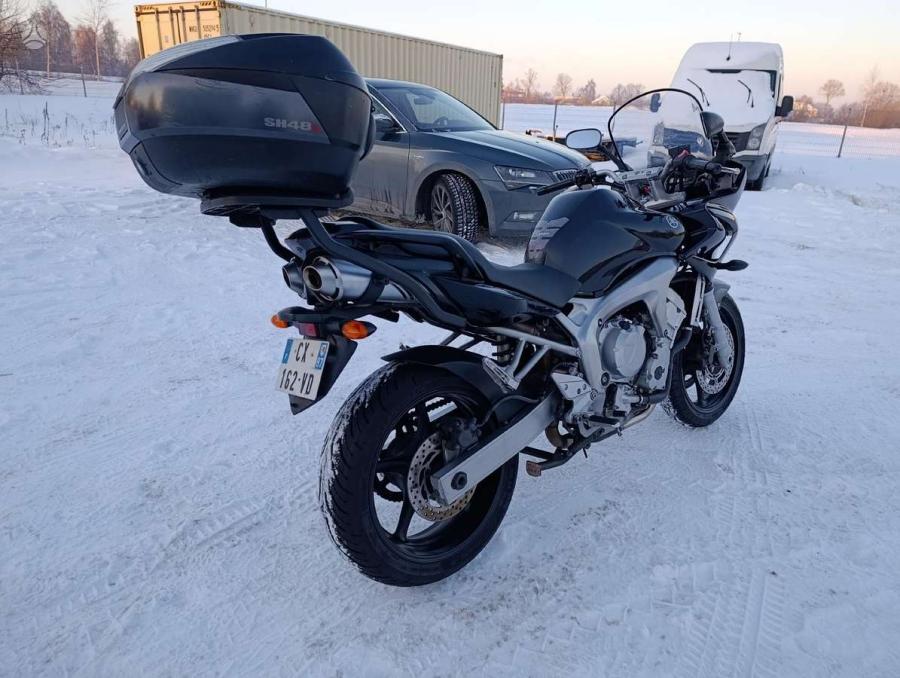 Yamaha FZ 6 2005 Alīta, ar dzinēja tilpumu 0.60 L un nobraukumu 37 tūkst. km par 1850 €, foto 5 vietnē AUTOMOTO.COM.LV