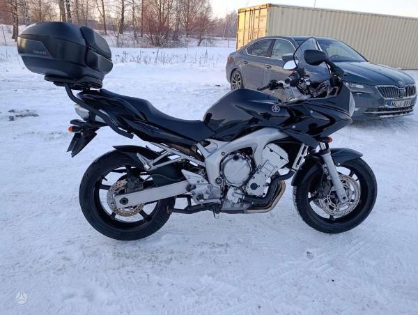 Yamaha FZ 6 2005 Alīta, ar dzinēja tilpumu 0.60 L un nobraukumu 37 tūkst. km par 1850 €, foto 6 vietnē AUTOMOTO.COM.LV