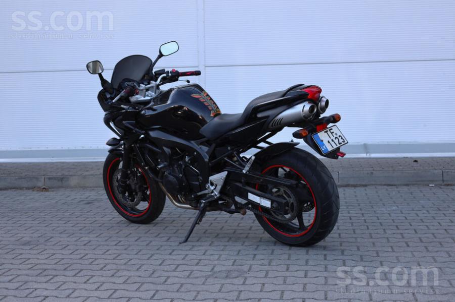 Yamaha FZ 6 2005 in Riga, with an engine capacity of 0.60 L and mileage of 0 thousand km for 3095 €, photo 5 on AUTOMOTO.COM.LV