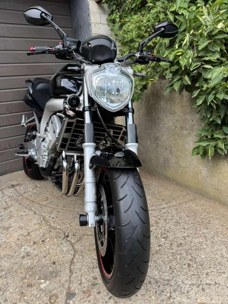 Yamaha FZ 6 2005 Prienai, ar dzinēja tilpumu 0.60 L un nobraukumu 40 tūkst. km par 2750 €, foto 4 vietnē AUTOMOTO.COM.LV