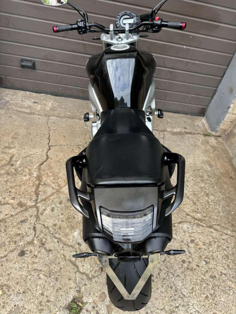 Yamaha FZ 6 2005 Prienai, ar dzinēja tilpumu 0.60 L un nobraukumu 40 tūkst. km par 2750 €, foto 8 vietnē AUTOMOTO.COM.LV