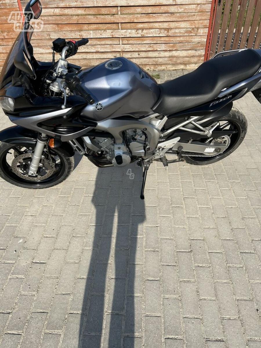 Ямаха FZ 6 2006 в Кретинга, объемом двигателя 0.60 л и пробегом 23 тыс. км за 2600 €, фото 4 на AUTOMOTO.COM.LV