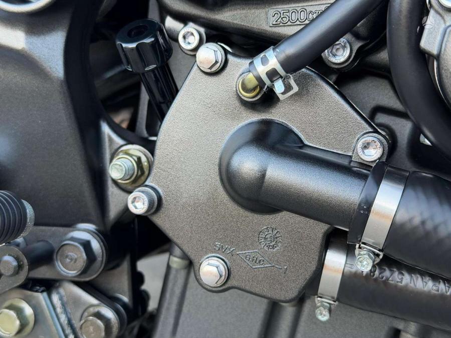 Yamaha FZ 6 2006 in Vilnius, with an engine capacity of 0.60 L and mileage of 40 thousand km for 3450 €, photo 12 on AUTOMOTO.COM.LV