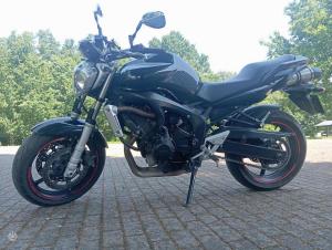 Yamaha FZ 6 2006 Tauragė, ar dzinēja tilpumu 0.60 L un nobraukumu 49 tūkst. km par 2600 €, foto  vietnē AUTOMOTO.COM.LV