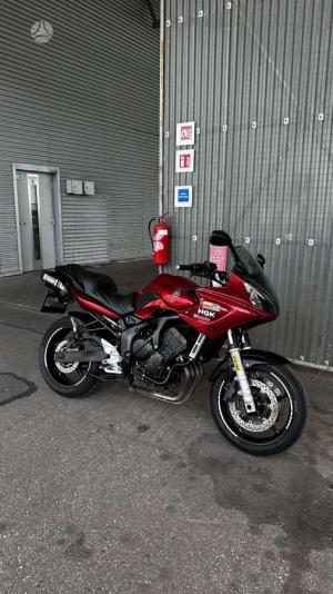 Ямаха FZ 6 2006 в Вильнюс, объемом двигателя 0.60 л и пробегом 45 тыс. км за 2300 €, фото  на AUTOMOTO.COM.LV