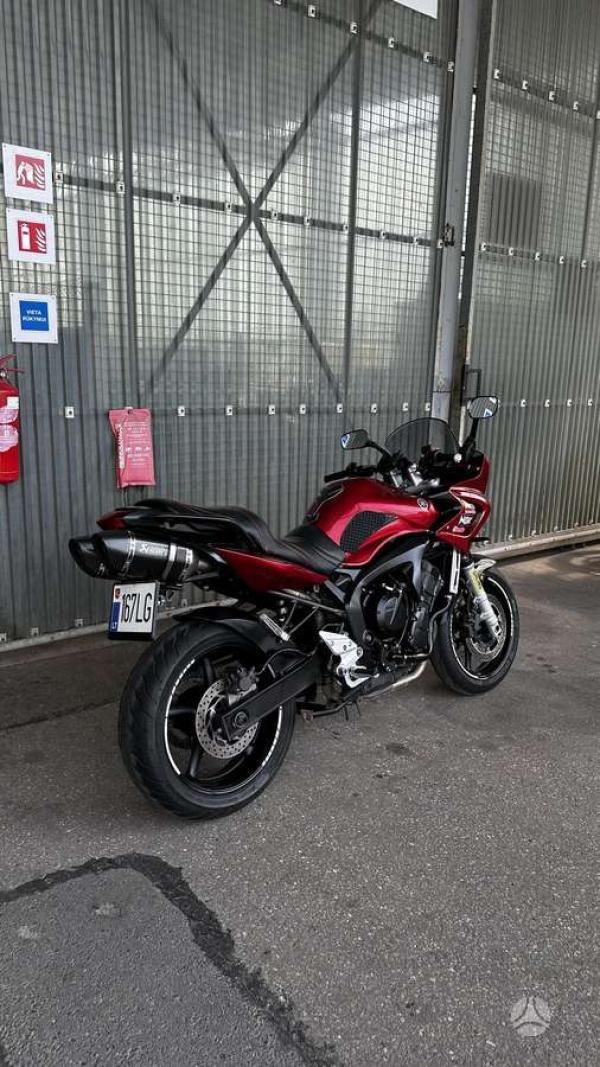 Yamaha FZ 6 2006 Viļņa, ar dzinēja tilpumu 0.60 L un nobraukumu 45 tūkst. km par 2300 €, foto 4 vietnē AUTOMOTO.COM.LV