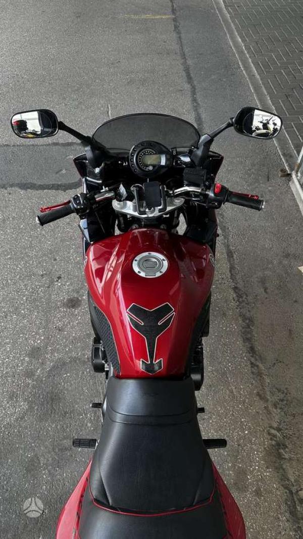 Yamaha FZ 6 2006 Viļņa, ar dzinēja tilpumu 0.60 L un nobraukumu 45 tūkst. km par 2300 €, foto 10 vietnē AUTOMOTO.COM.LV