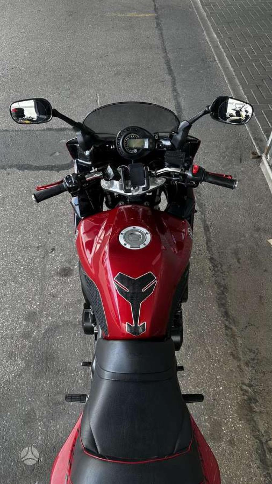 Yamaha FZ 6 2006 Viļņa, ar dzinēja tilpumu 0.60 L un nobraukumu 45 tūkst. km par 2300 €, foto 10 vietnē AUTOMOTO.COM.LV