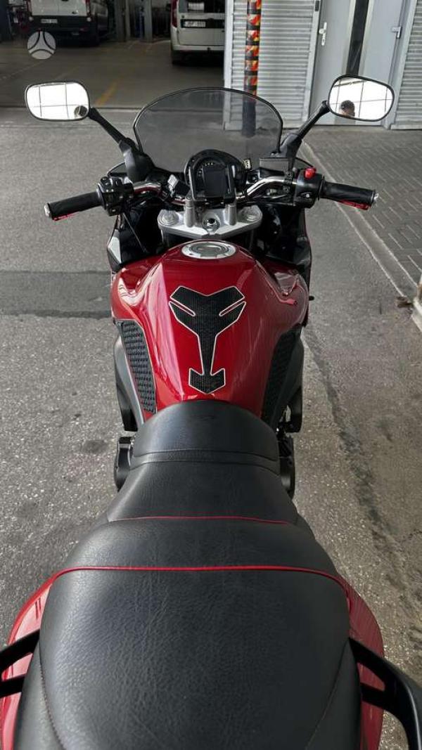 Yamaha FZ 6 2006 Viļņa, ar dzinēja tilpumu 0.60 L un nobraukumu 45 tūkst. km par 2300 €, foto 11 vietnē AUTOMOTO.COM.LV