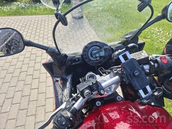 Yamaha FZ 6 2007 in Ogre, with an engine capacity of 0.60 L and mileage of 0 thousand km for 2500 €, photo 3 on AUTOMOTO.COM.LV
