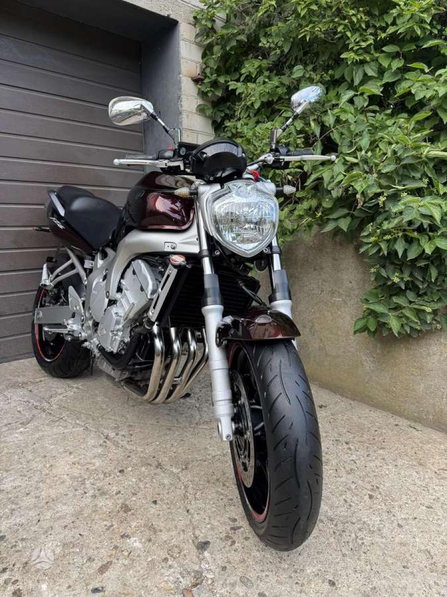 Yamaha FZ 6 2007 Prienai, ar dzinēja tilpumu 0.60 L un nobraukumu 33 tūkst. km par 2800 €, foto 4 vietnē AUTOMOTO.COM.LV