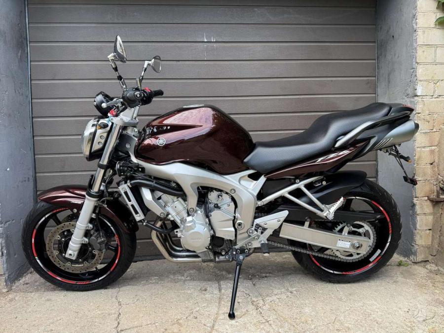 Yamaha FZ 6 2007 Prienai, ar dzinēja tilpumu 0.60 L un nobraukumu 33 tūkst. km par 2800 €, foto 5 vietnē AUTOMOTO.COM.LV