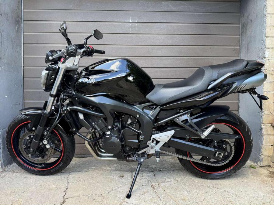 Yamaha FZ 6 2007 in Prienai, with an engine capacity of 0.60 L and mileage of 0 thousand km for 3450 €, photo 5 on AUTOMOTO.COM.LV