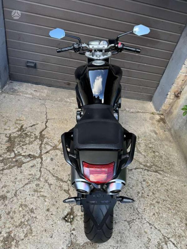 Yamaha FZ 6 2007 in Prienai, with an engine capacity of 0.60 L and mileage of 0 thousand km for 3450 €, photo 8 on AUTOMOTO.COM.LV