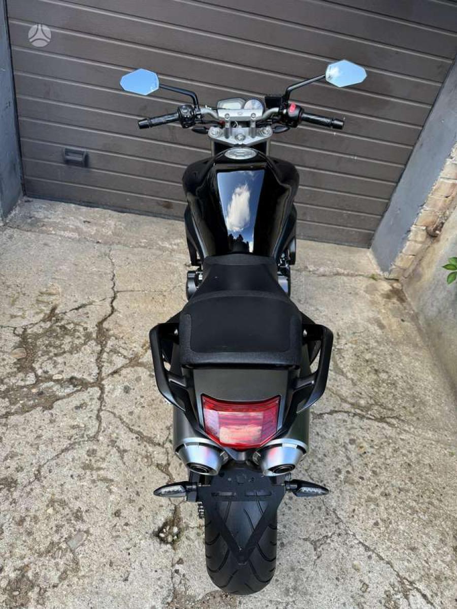 Yamaha FZ 6 2007 in Prienai, with an engine capacity of 0.60 L and mileage of 0 thousand km for 3450 €, photo 8 on AUTOMOTO.COM.LV