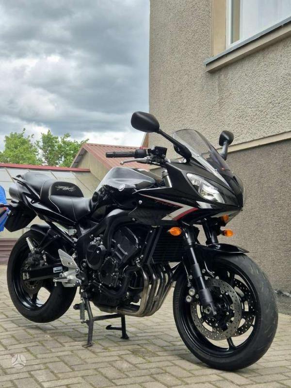 Yamaha FZ 6 2008 Prienai, ar dzinēja tilpumu 0.60 L un nobraukumu 38 tūkst. km par 3400 €, foto 1 vietnē AUTOMOTO.COM.LV
