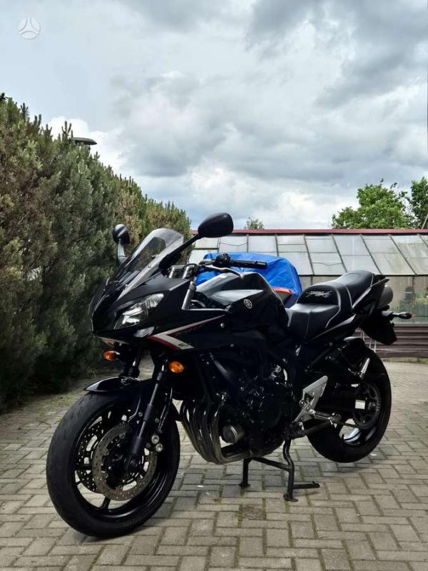 Yamaha FZ 6 2008 Prienai, ar dzinēja tilpumu 0.60 L un nobraukumu 38 tūkst. km par 3400 €, foto 2 vietnē AUTOMOTO.COM.LV
