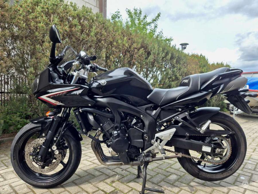 Yamaha FZ 6 2008 in Prienai, with an engine capacity of 0.60 L and mileage of 38 thousand km for 3400 €, photo 5 on AUTOMOTO.COM.LV