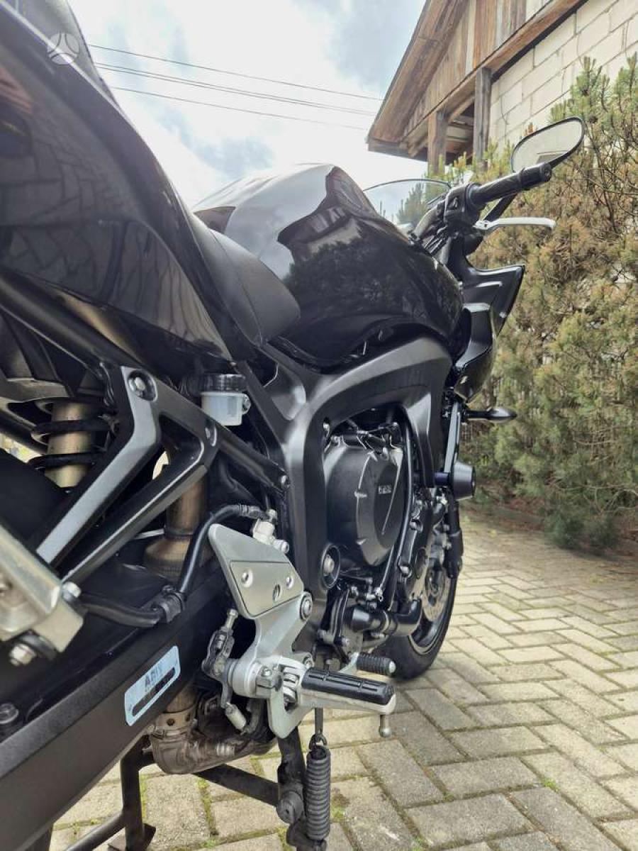 Yamaha FZ 6 2008 in Prienai, with an engine capacity of 0.60 L and mileage of 38 thousand km for 3400 €, photo 19 on AUTOMOTO.COM.LV