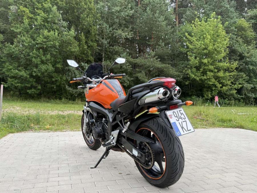Oranžs Yamaha FZ 6 2006 Viļņa, ar dzinēja tilpumu 0.60 L un nobraukumu 59 tūkst. km par 2500 €, foto 4 vietnē AUTOMOTO.COM.LV