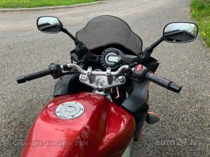 Красный Ямаха FZ 6 2004 в Вильянди, объемом двигателя 0.60 л и пробегом 52 тыс. км за 1700 €, фото 6 на AUTOMOTO.COM.LV
