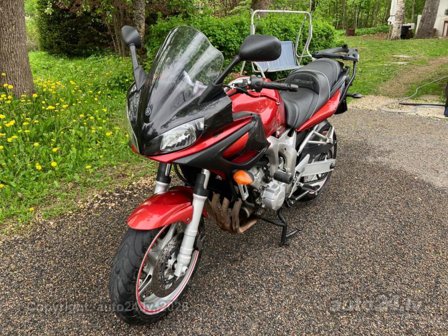 Красный Ямаха FZ 6 2004 в Вильянди, объемом двигателя 0.60 л и пробегом 52 тыс. км за 1700 €, фото 8 на AUTOMOTO.COM.LV