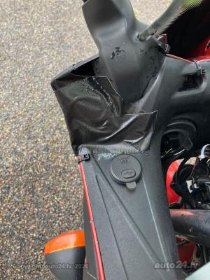 Красный Ямаха FZ 6 2004 в Вильянди, объемом двигателя 0.60 л и пробегом 52 тыс. км за 1700 €, фото 15 на AUTOMOTO.COM.LV